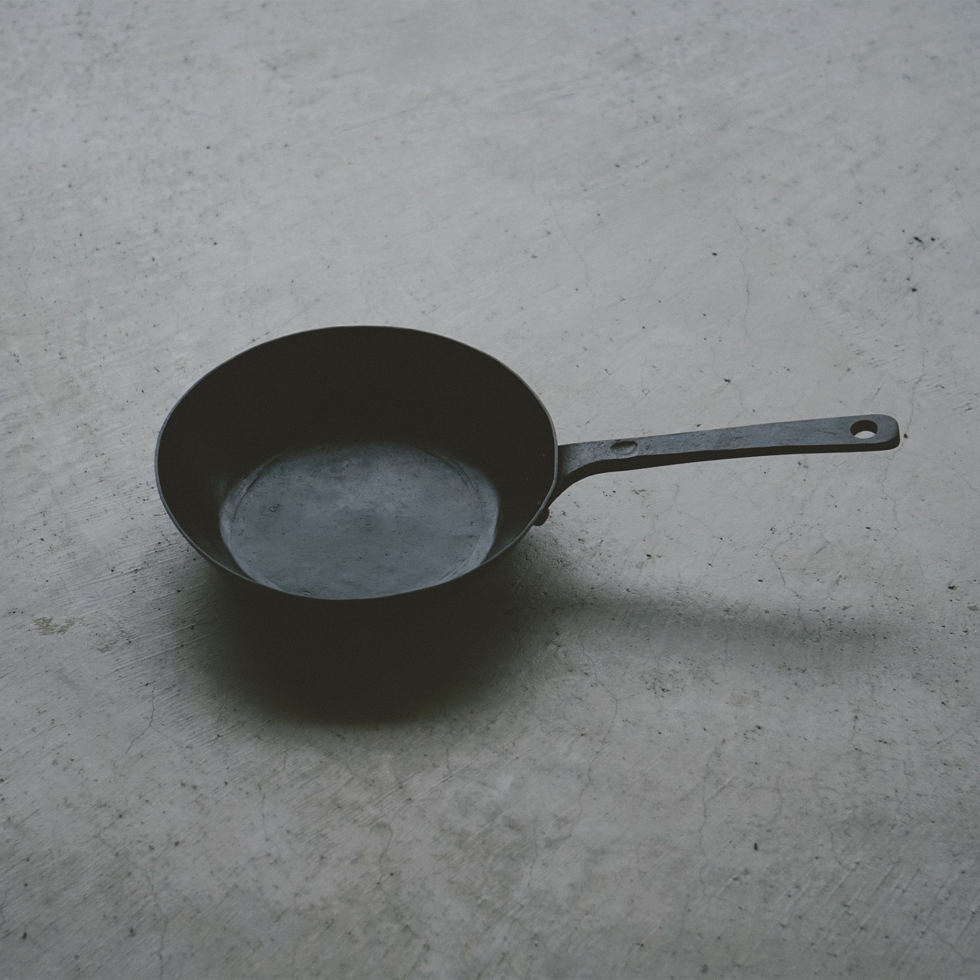 Forged Iron Frying Pan – tokyobike London